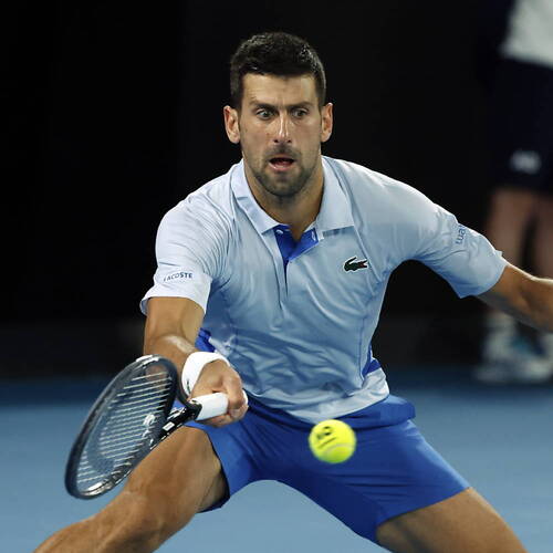 Novak Djokovic égale un record de Roger Federer