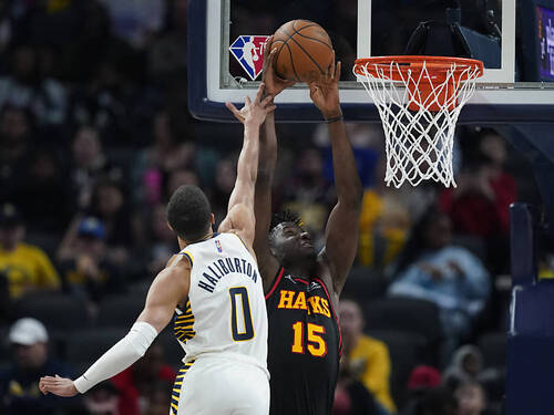 22 points et 15 rebonds pour Clint Capela