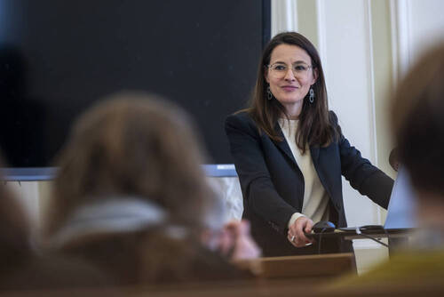 Anne Hiltpold dévoile ses objectifs pour une école exigeante