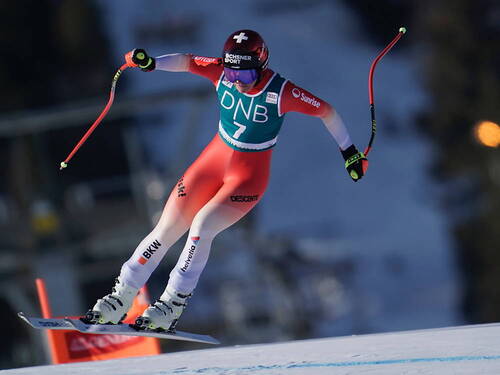 Suter 3e de la descente, Goggia et Shiffrin sacrées
