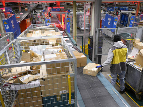 La Poste a transporté 194 millions de colis l'an dernier