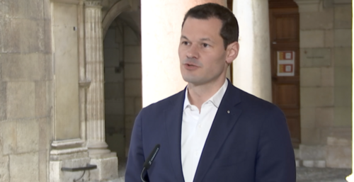 Pierre Maudet créé la surprise