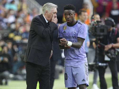 Insultes contre Vinicius: Le Real Madrid annonce porter plainte